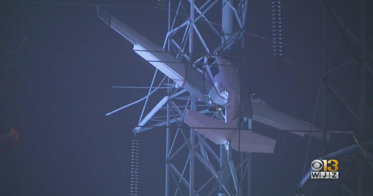 911 call released of moments after small plane crashed into electricity ...