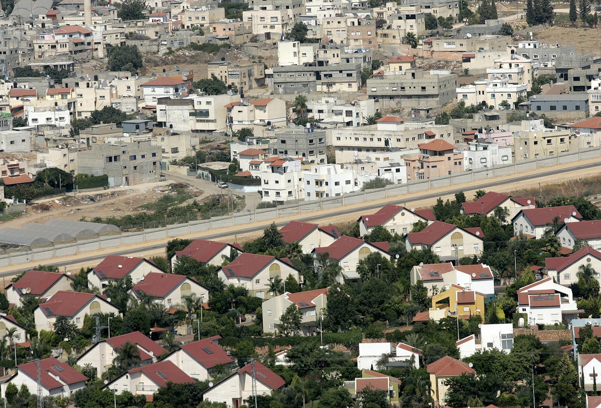 Strange border photos from around the world