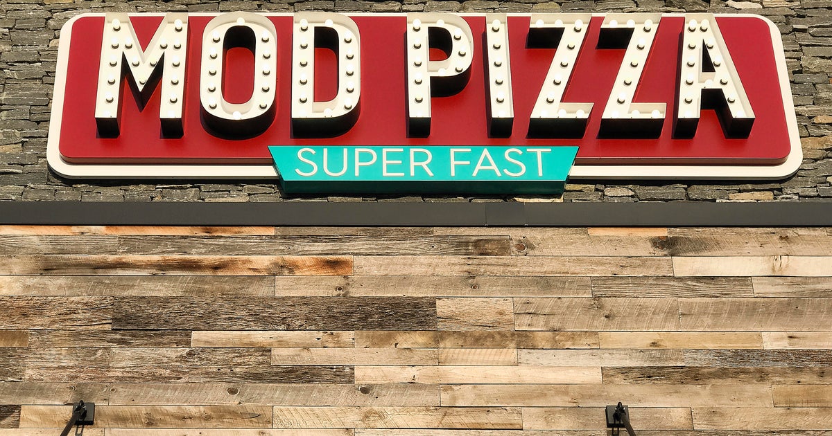 MOD Pizza offering free tuition for employees - CBS Detroit