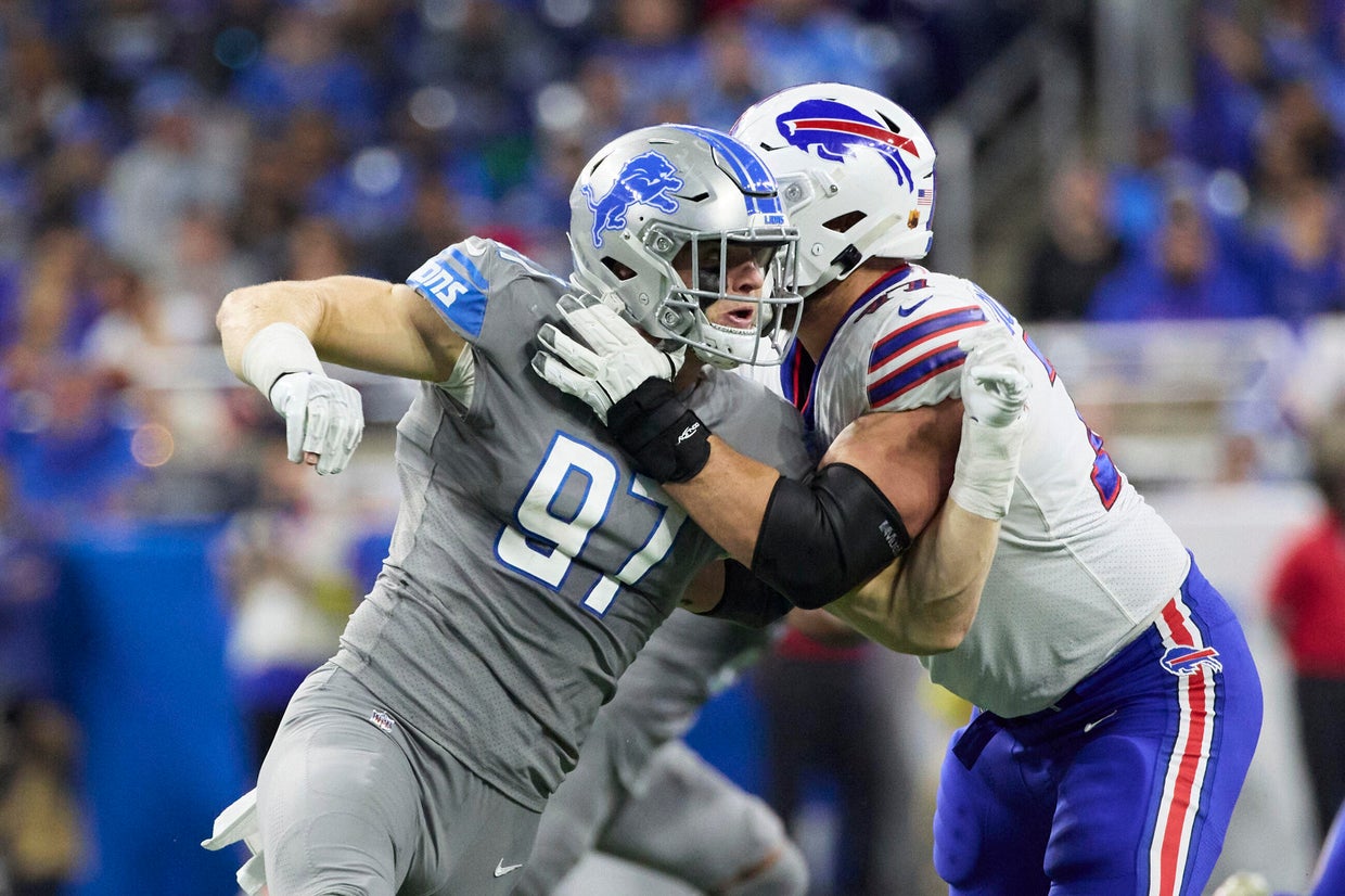 Lions' Hutchinson named NFL Defensive Rookie of the Month for November ...