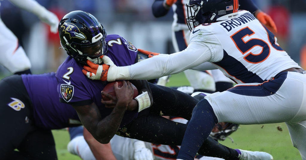 Huntley rallies Ravens past Broncos after Jackson injured - CBS Baltimore