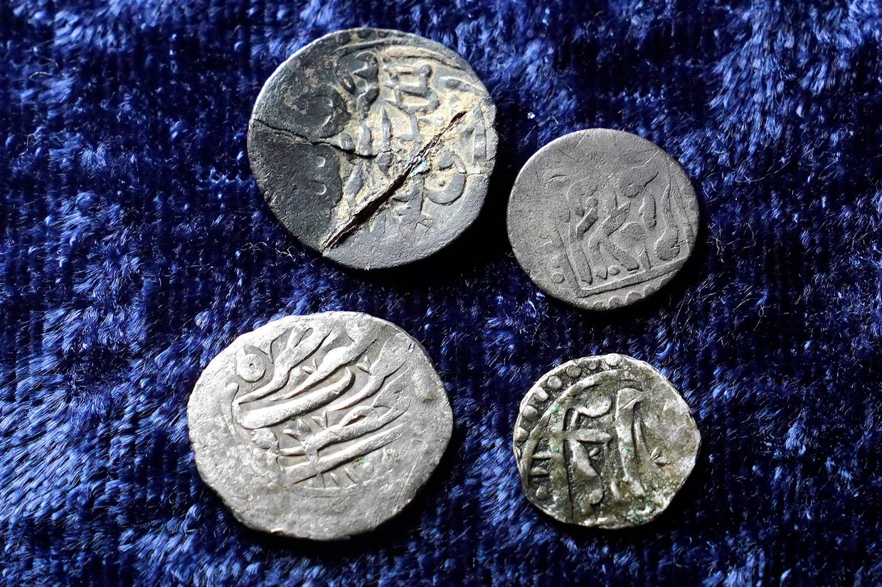 Coins found in New England help solve mystery of murderous 1600s pirate ...