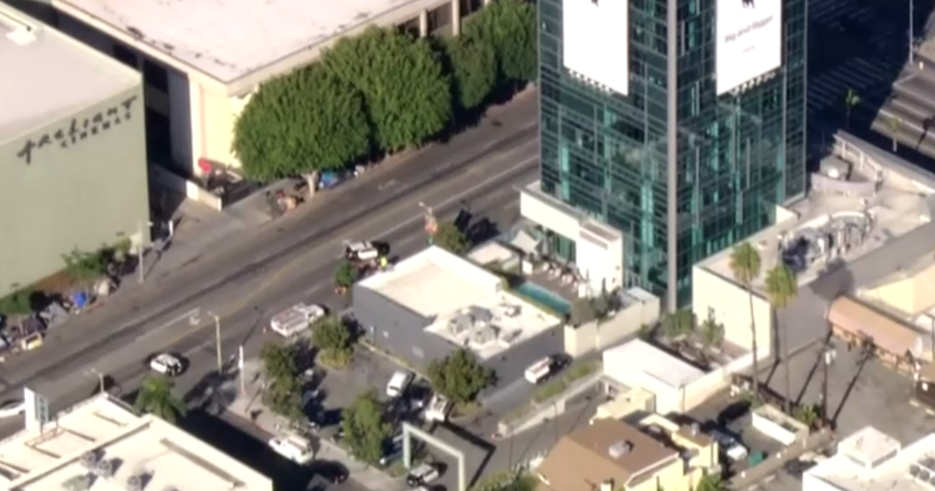 Suspect search prompts brief LAPD perimeter in Hollywood - CBS Los Angeles