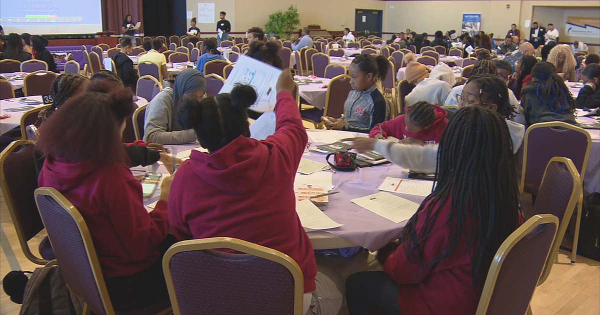 'I see myself when I was younger': Black Women mentors empower next generation - CBS Colorado