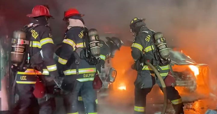 Explosion, 2-alarm fire heavily damages Santa Rosa home - CBS San Francisco