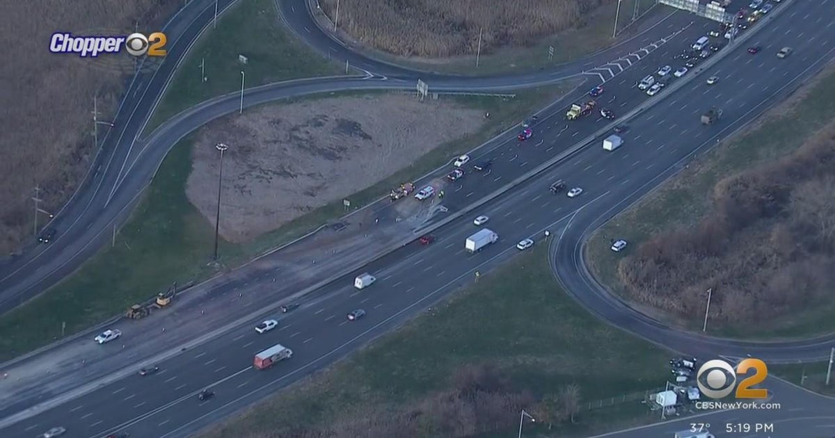 Repairs after water main break on Route 3 in East Rutherford, N.J ...