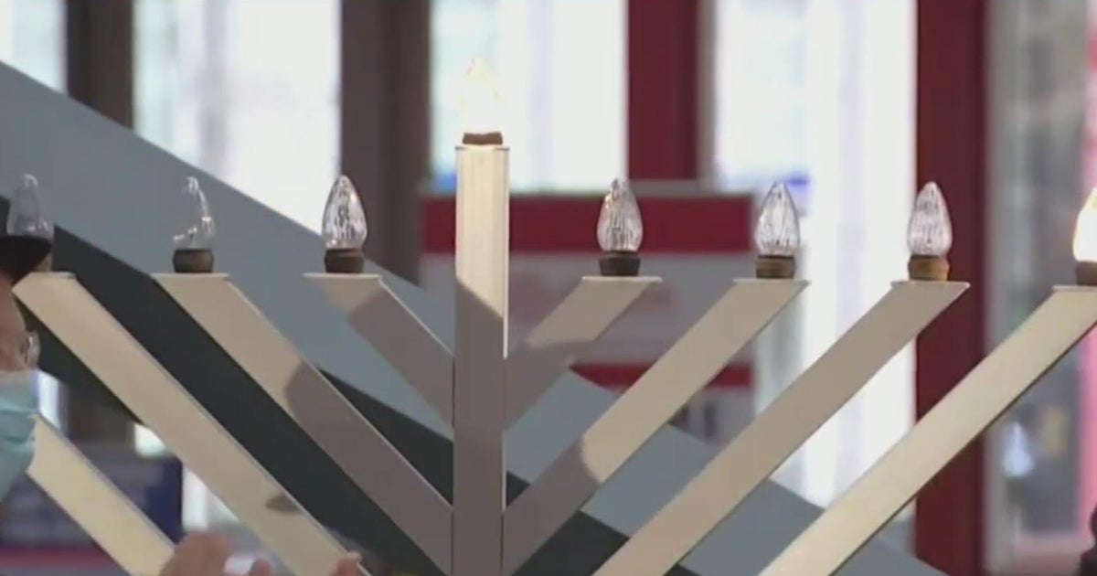 Governor JB Pritzker lighting menorah Friday for early Hanukkah ...