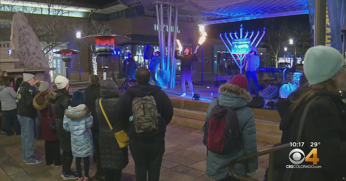 Community honors Jessica Ridgeway in special menorah lighting, 10 years ...