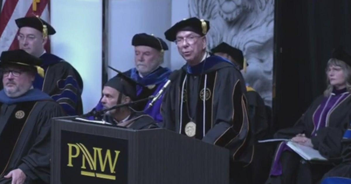 Purdue University Northwest demands chancellor, CEO resign - CBS Chicago