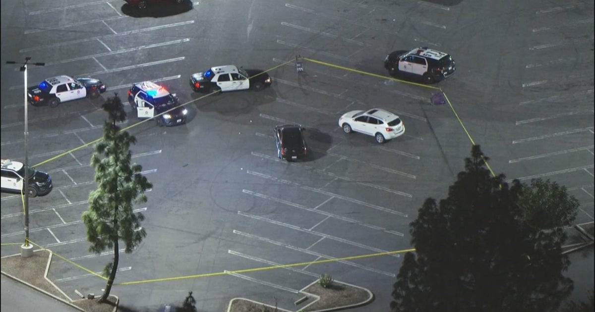 1 Person Dead After Shooting In Kohls Parking Lot Cbs Los Angeles