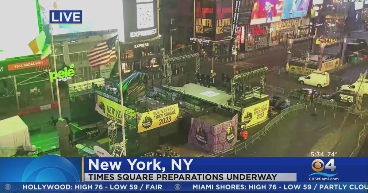 Big Apple readying for massive New Year's Eve party - CBS Miami Big Apple readying for massive New Year's Eve party - CBS Miami
