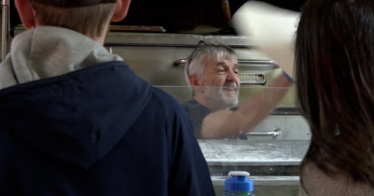 Following 45 years, Metro Detroit staple pizza shop owner retires - CBS ...