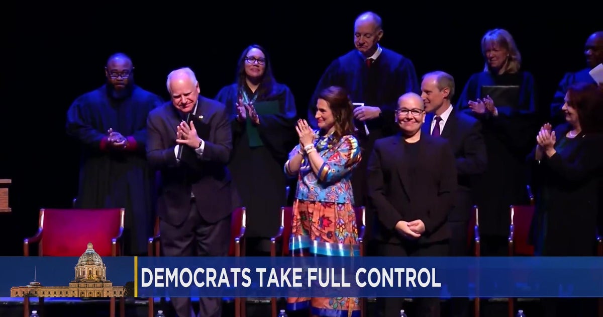 Minnesota leaders sworn in before 2023 session - CBS Minnesota