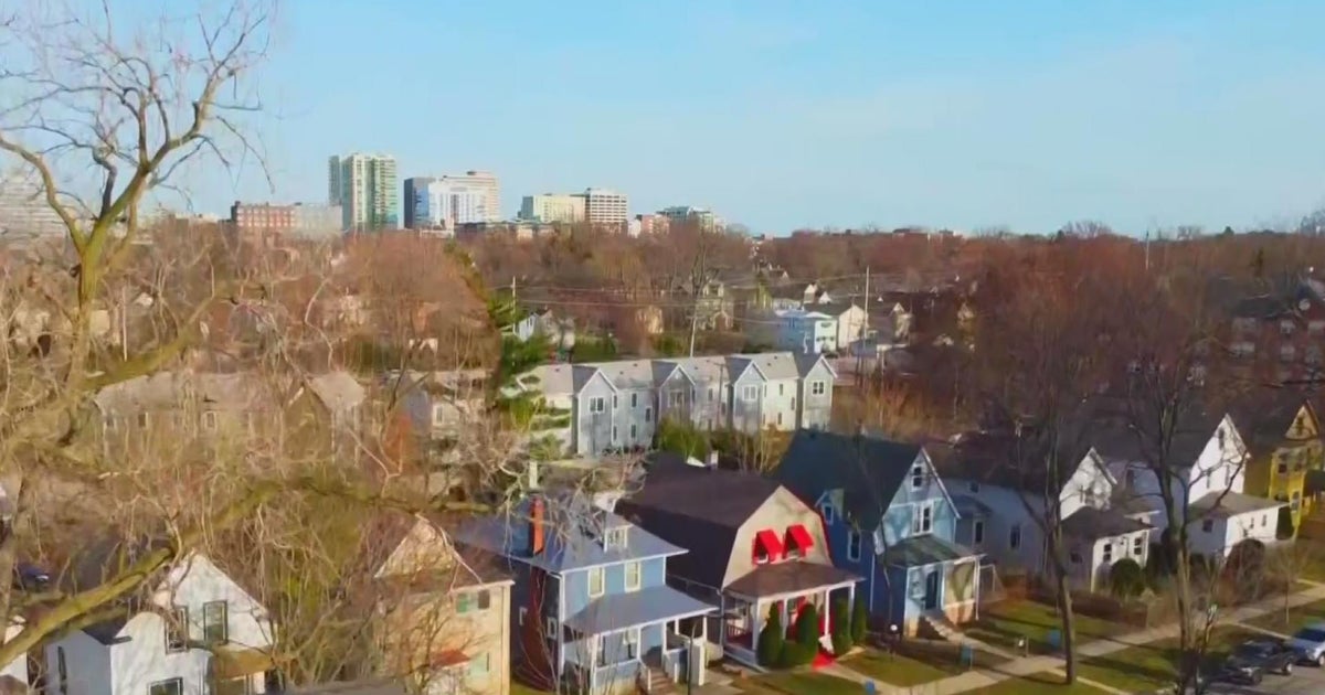 Evanston reparations committee to hear testimony from residents - CBS ...