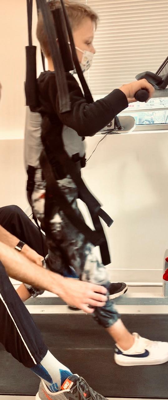 Highland Park survivor Cooper Roberts has long road - CBS Chicago