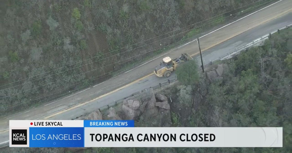Topanga Canyon closed due to mudflow, boulder in roadway - CBS Los Angeles