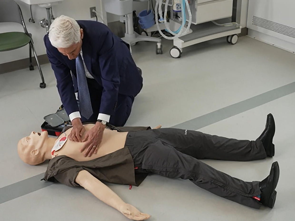 How to use an automated external defibrillator (AED) on someone in ...