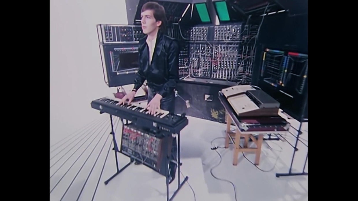 Hans Zimmer: 40 years of music for movies - 60 Minutes - CBS News
