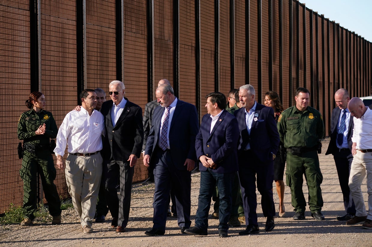 Biden walks along U.S.-Mexico border in trip to Texas - CBS News