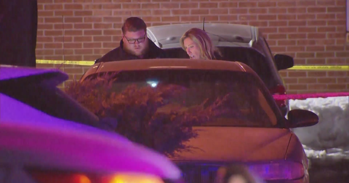 Parking lot fight leads to deadly stabbing in Aurora; police search for ...