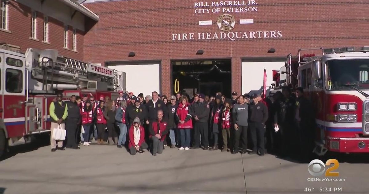 Volunteers install free smoke detectors at 1,400 homes for MLK Day of ...