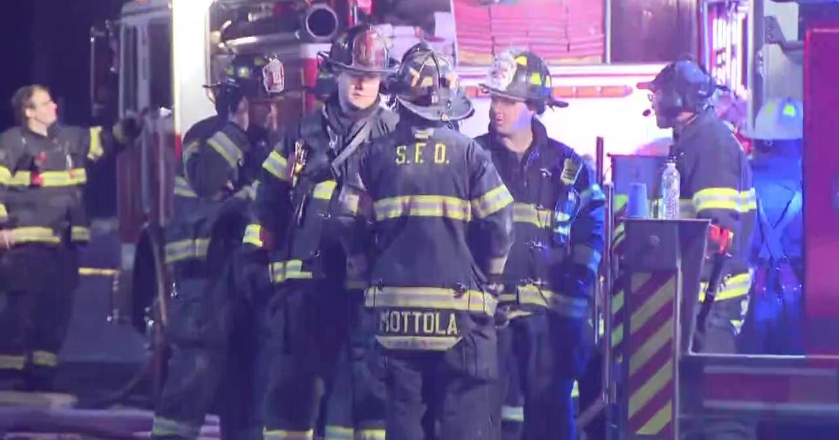 1 killed in early morning fire in Secaucus, N.J. - CBS New York