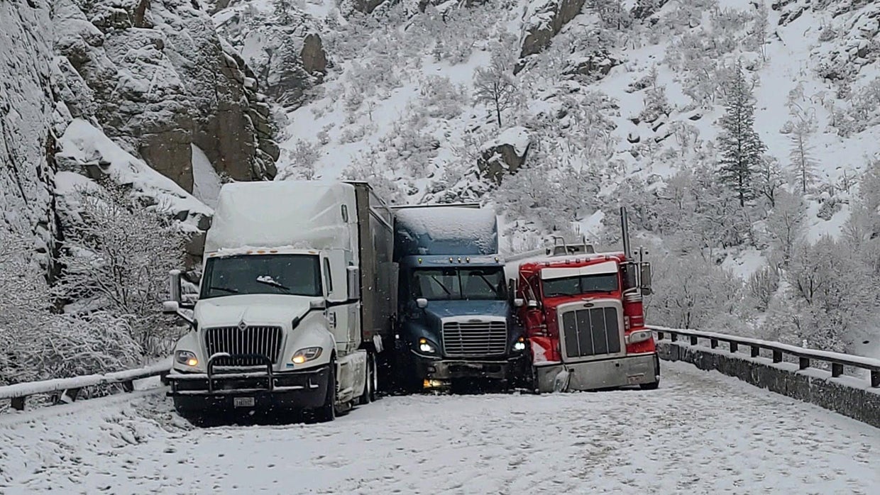 Westbound lanes of I-70 closed in Glenwood Canyon due to multiple vehicle crash - CBS Colorado