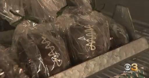 Philadelphia ice cream shop has sweet treat for Eagles fans - CBS ...