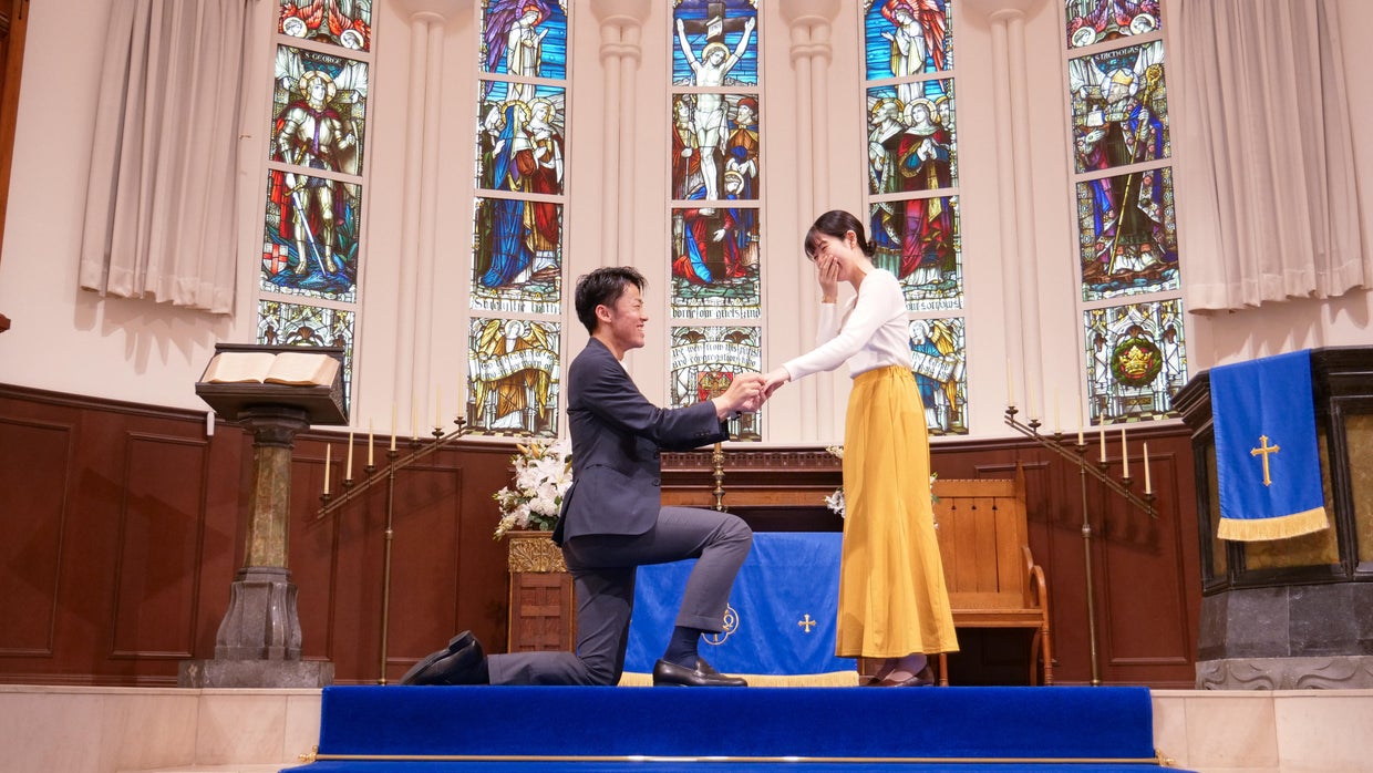 The art of getting to "yes": Marriage proposals become big business in ...