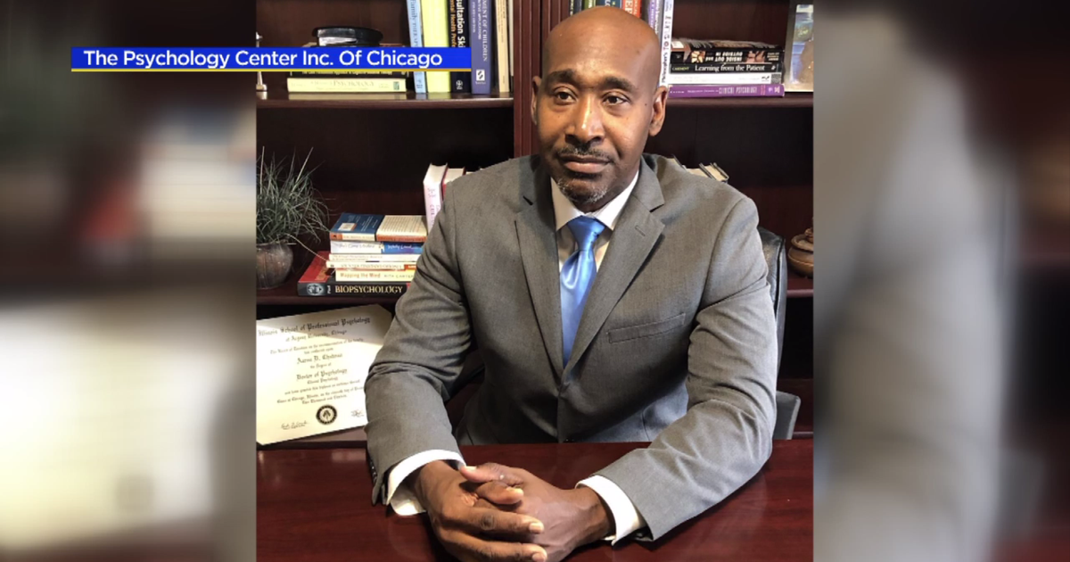 Chicago Police name Aaron Chatman as director of wellness - CBS Chicago