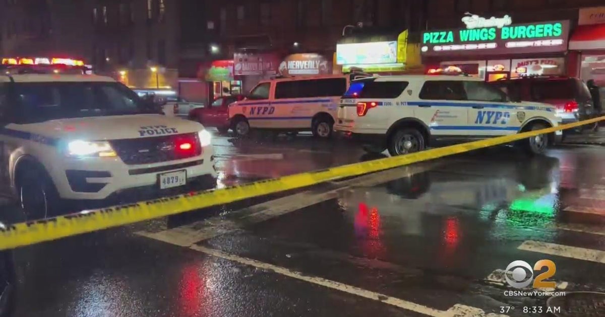 At least 3 dead over weekend of gun violence in NYC - CBS New York At least 3 dead over weekend of gun violence in NYC - CBS New York