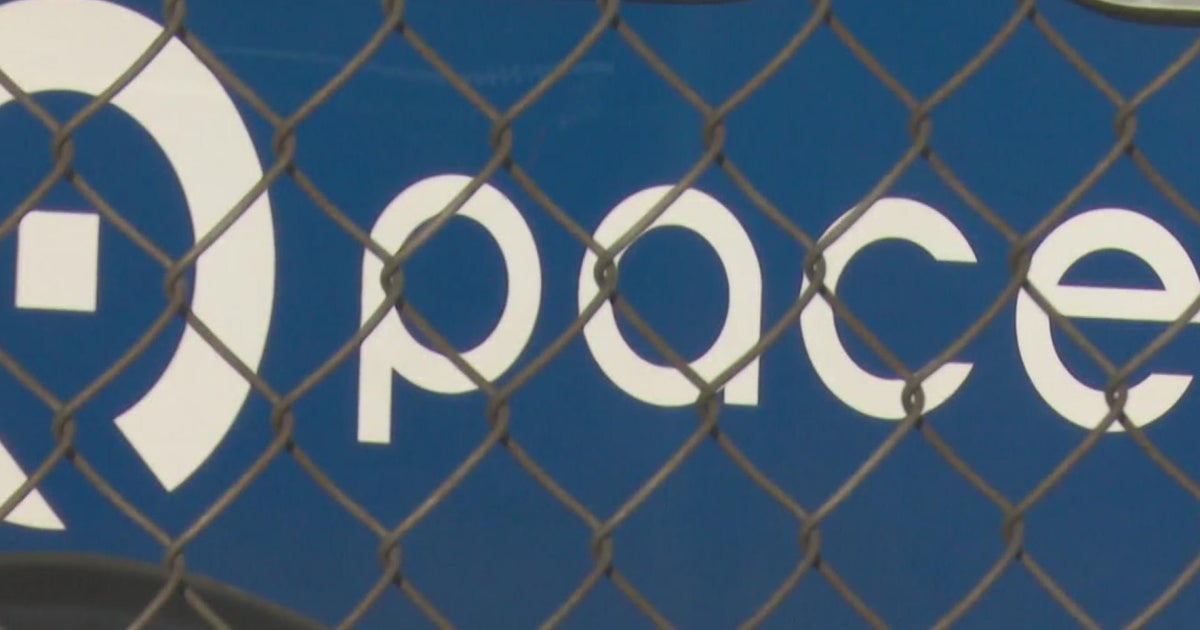 Pace bus service running amid snowy conditions - CBS Chicago