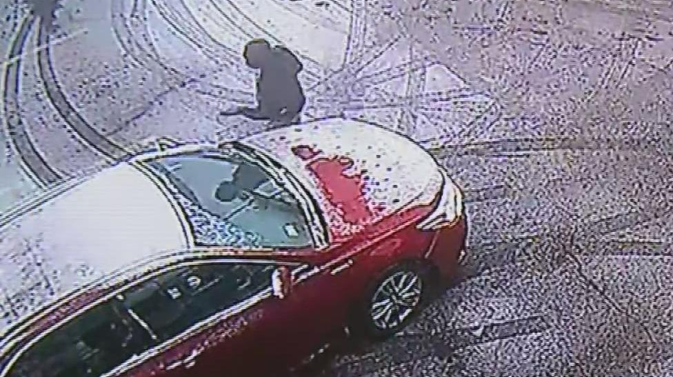 6-year-old boy found safe after car stolen with him still inside - CBS Chicago