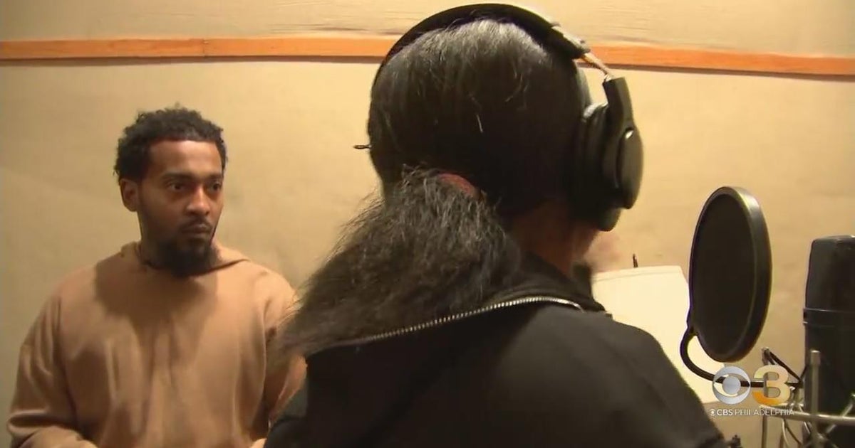 Overbrook HS students learn about music production - CBS Philadelphia