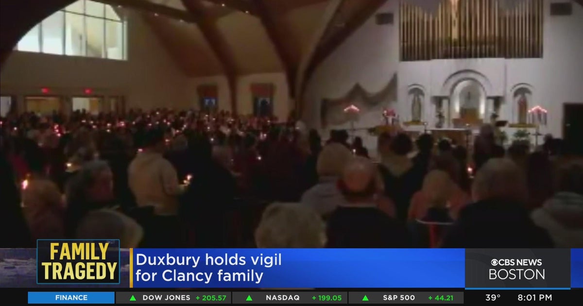 Vigil held for Clancy family after tragedy in Duxbury - CBS Boston