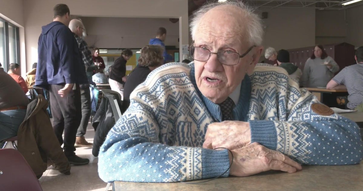 Community, family celebrate Chester Tollefson's 100th Birthday - CBS ...
