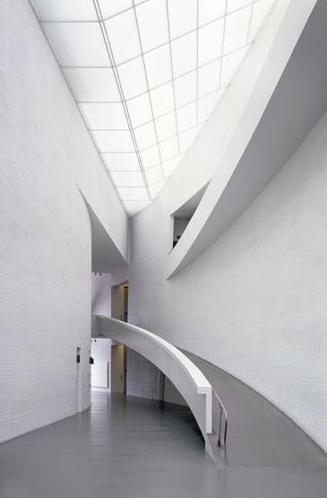 The "luminist architecture" of Steven Holl - CBS News