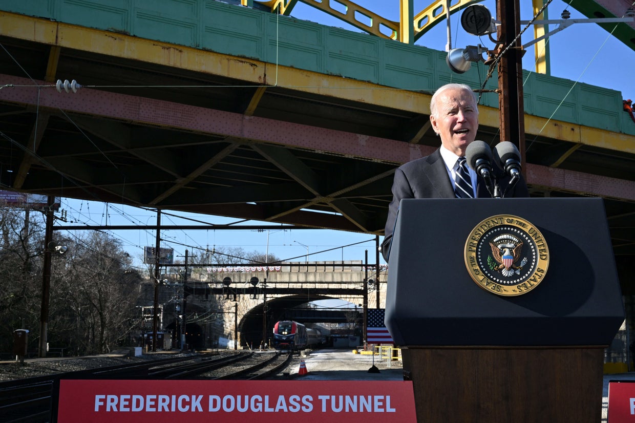 Biden touts plans to replace 150-year-old rail tunnel in Baltimore visit - CBS News