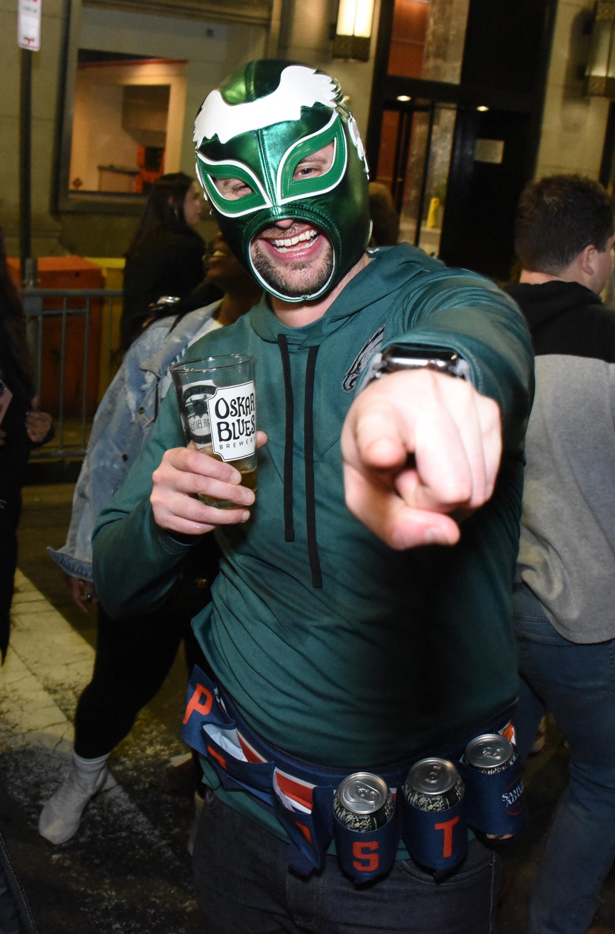 Eagles fans celebrate win against 49ers on Broad Street