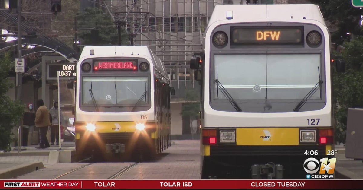 DART preps busses, rails for winter weather - CBS Texas