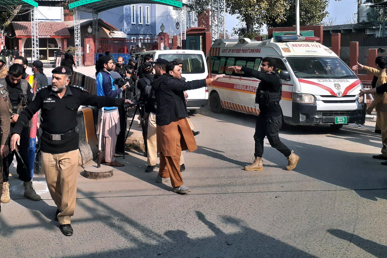 Pakistan mosque bombing: Dozens dead, scores injured as suicide bomber ...