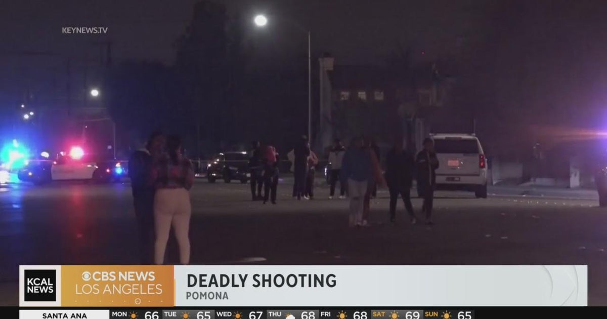 2 fatally shot outside Pomona residence; police seek tips - CBS Los Angeles