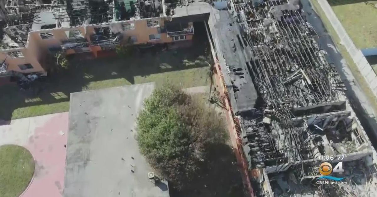 Massive Miami Gardens fire displaces residents - CBS Miami