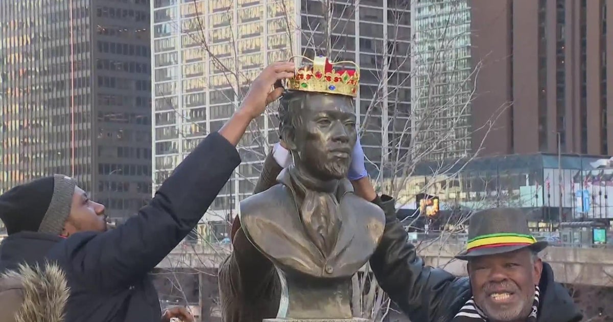 DuSable bust adorned with crown for start of Black History Month - CBS Chicago