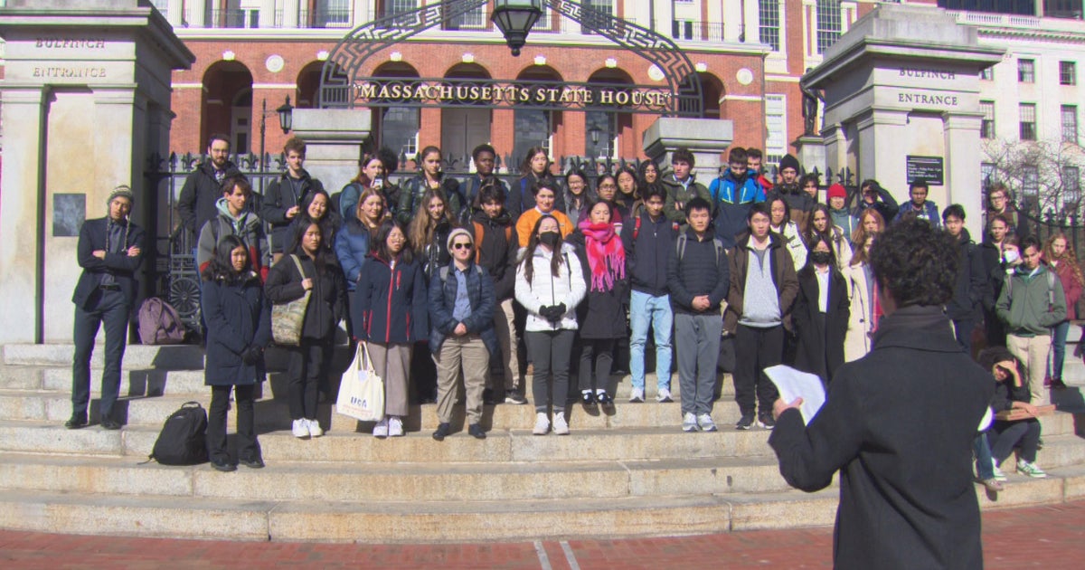 Students rally at State House, demand climate change action - CBS Boston