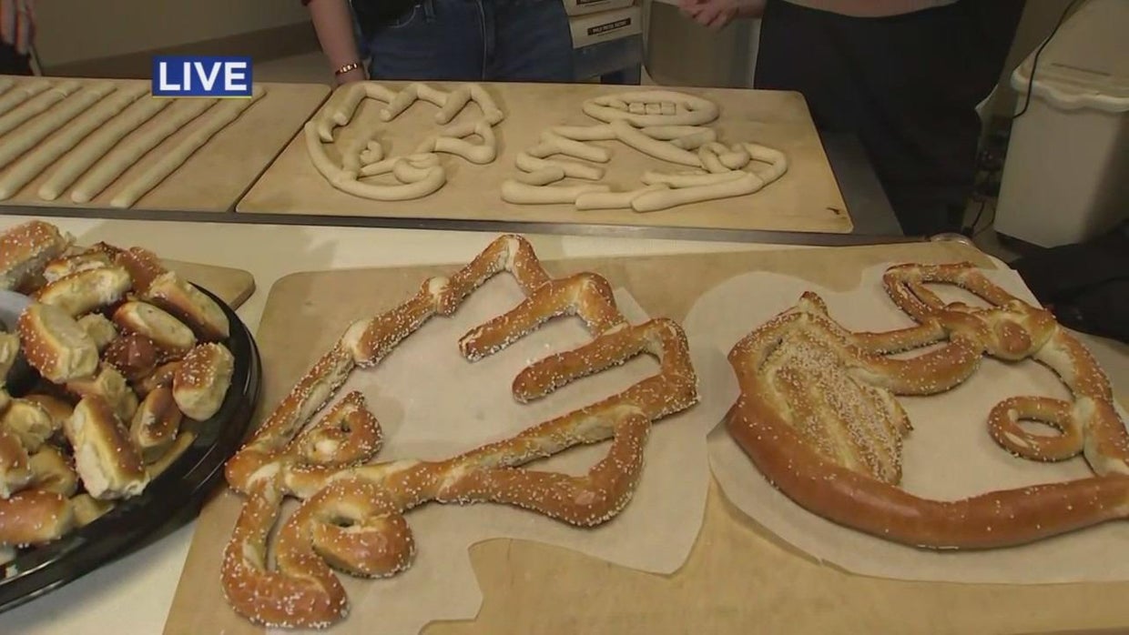 Here's where you can buy soft pretzels shaped as Eagles logo - CBS ...