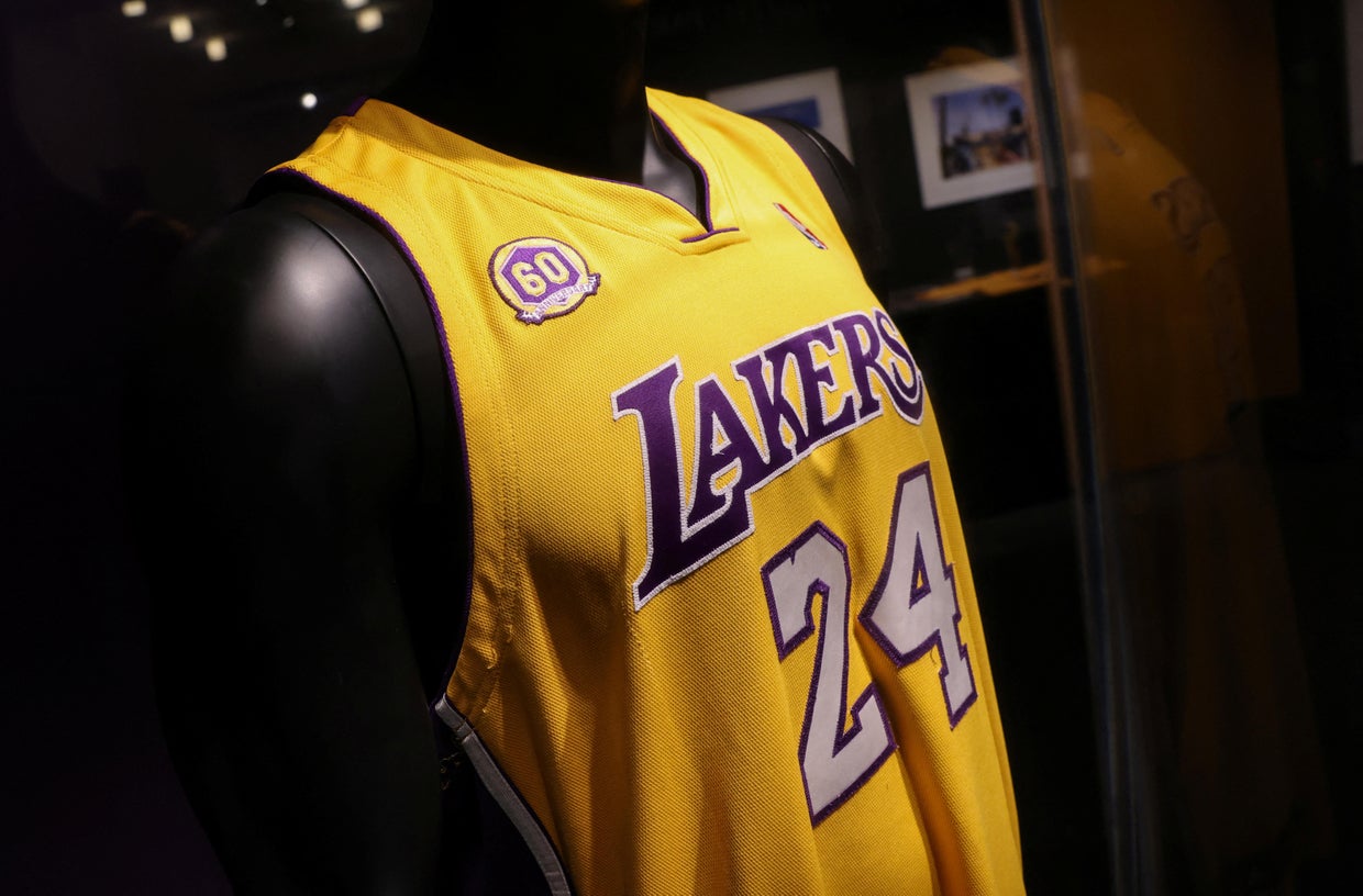 Kobe Bryant jersey from MVP season sells for $5.8 million - CBS News