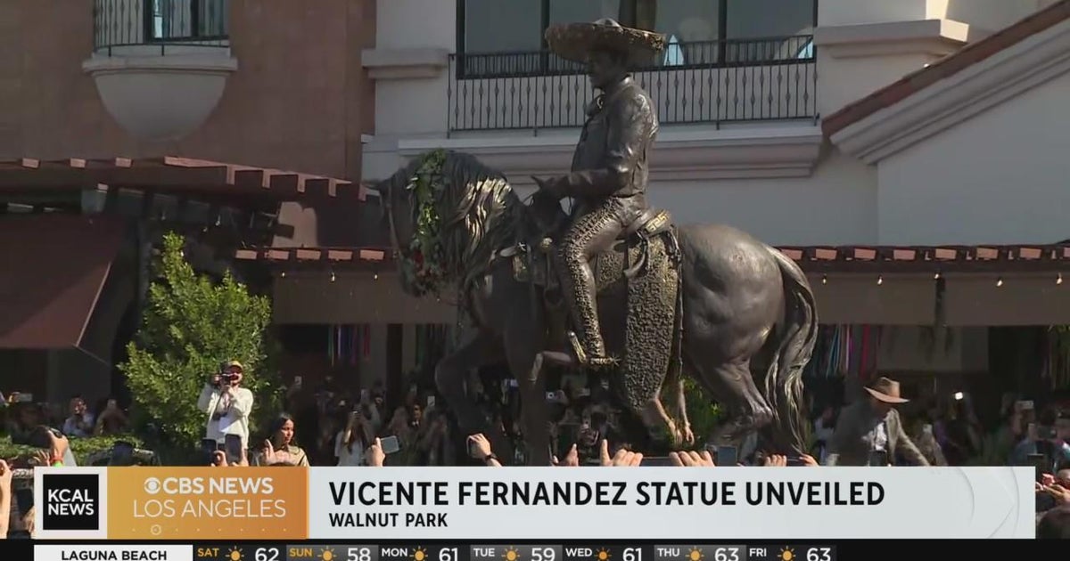 Statue unveiling honors the late Mexican singer Vicente Fernández in ...
