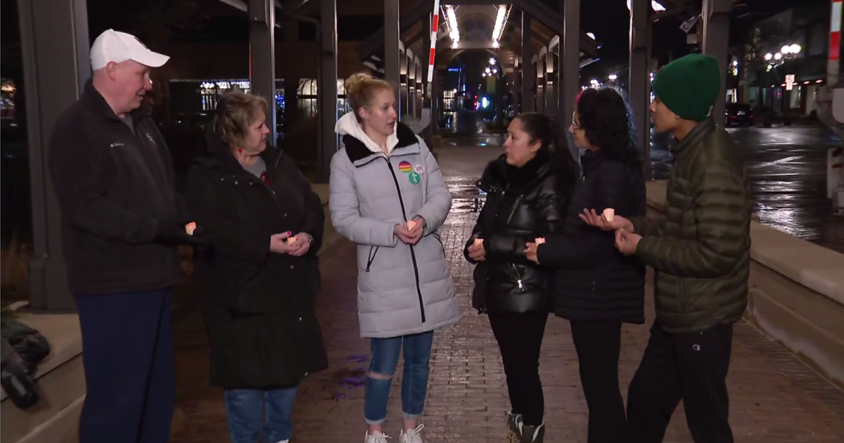 Vigil in Highland Park in wake of Michigan State shooting - CBS Chicago