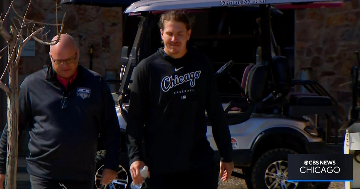 Mike Clevinger reports to Spring Training amid probe into abuse claims ...